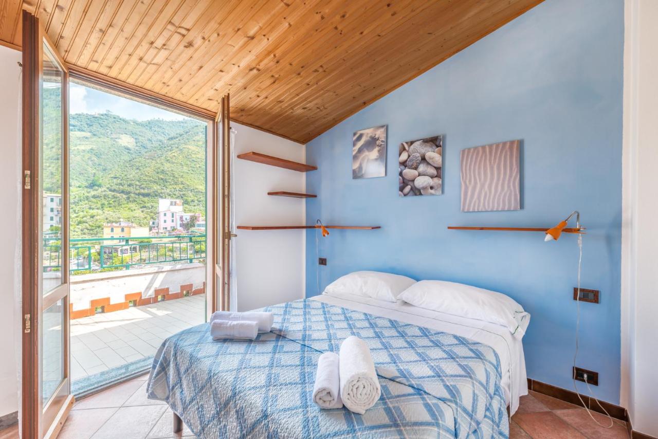 Where to Stay in The Cinque Terre: Pick the Right Town With Our Guide