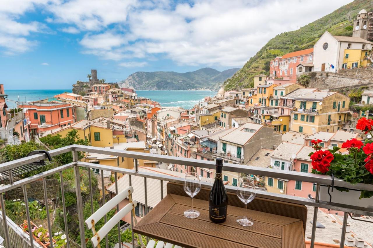 Where to Stay in The Cinque Terre: Pick the Right Town With Our Guide
